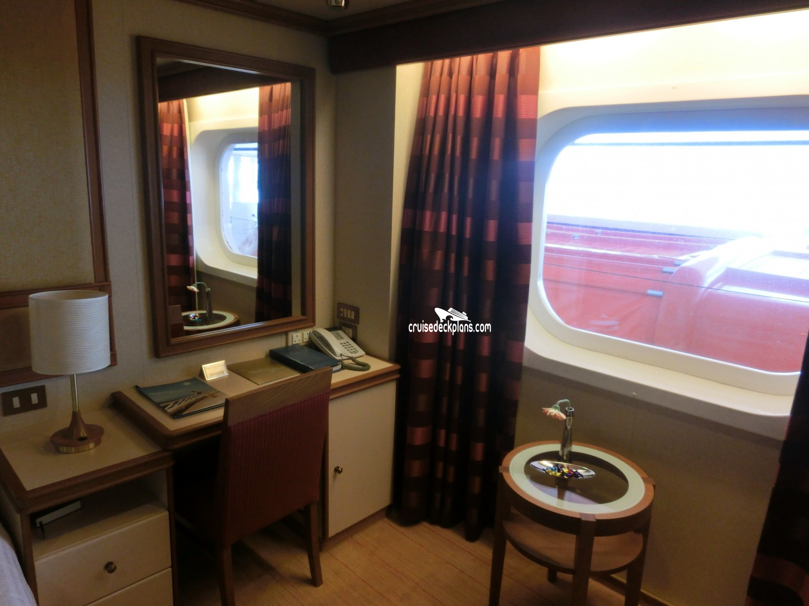 Azura Cabin E308