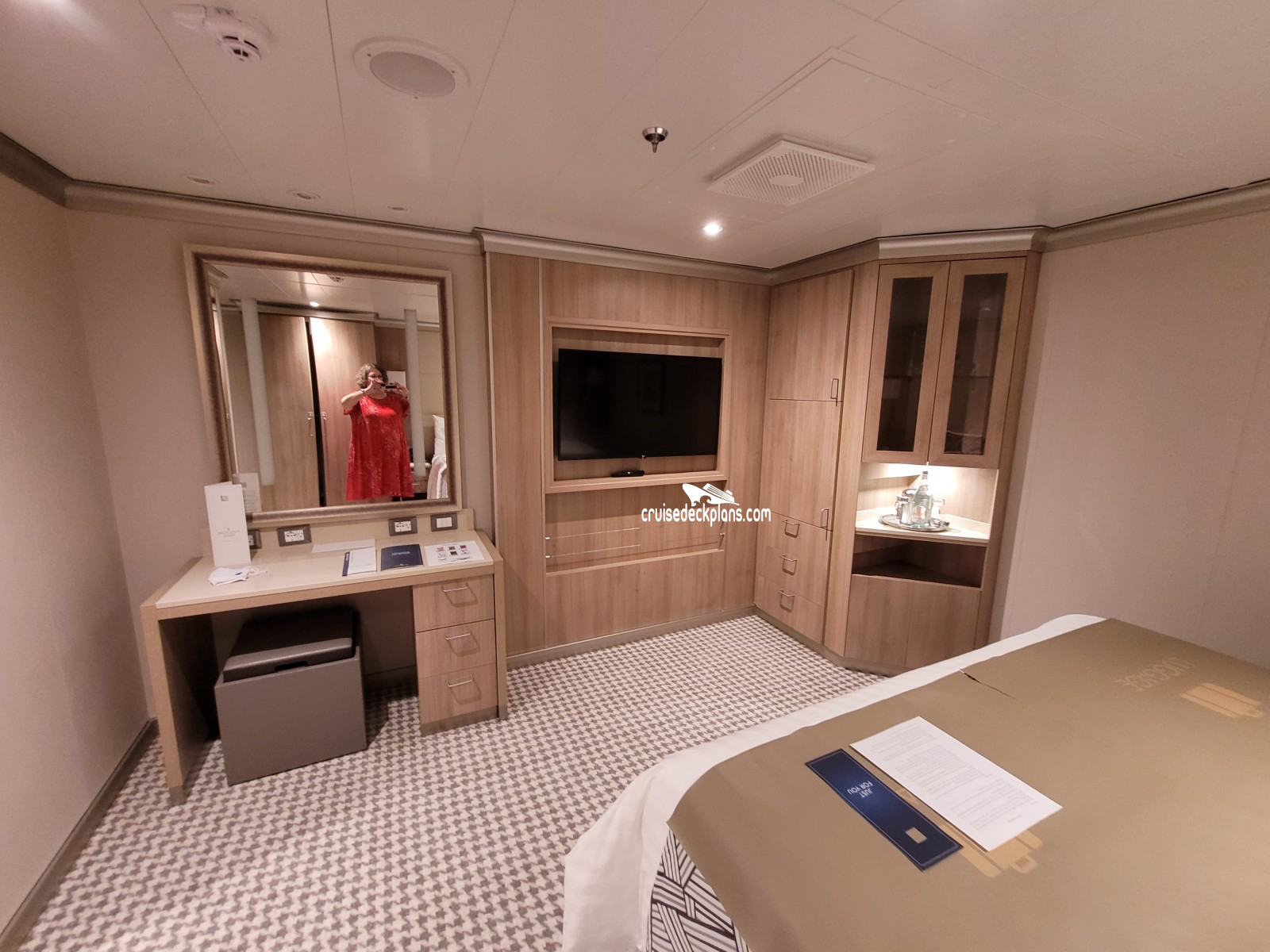 Rotterdam Cabin 6116