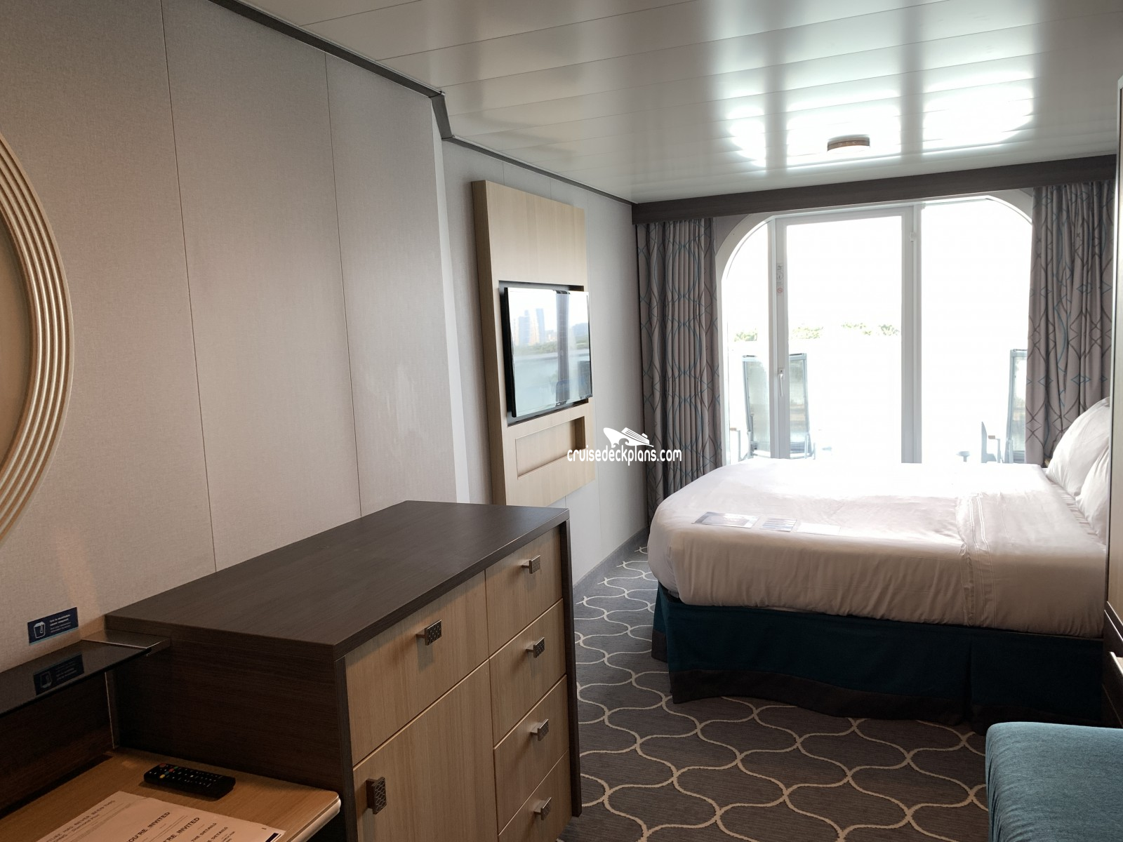 Cabin 8278 Symphony of the Seas Stateroom