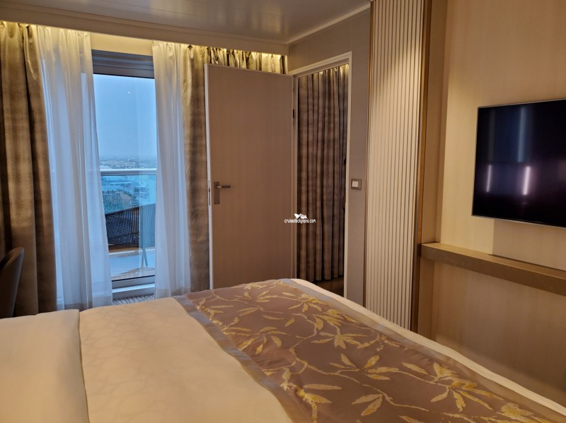 Stateroom S309 Enchanted Princess