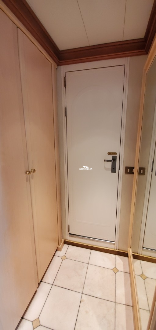 Grand Princess Window Suite Details and Pictures