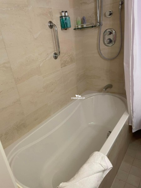 Stateroom M108 Enchanted Princess