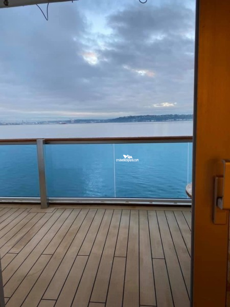 Cabin D727 Majestic Princess Stateroom
