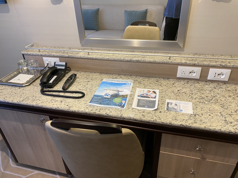 Stateroom L218 Discovery Princess