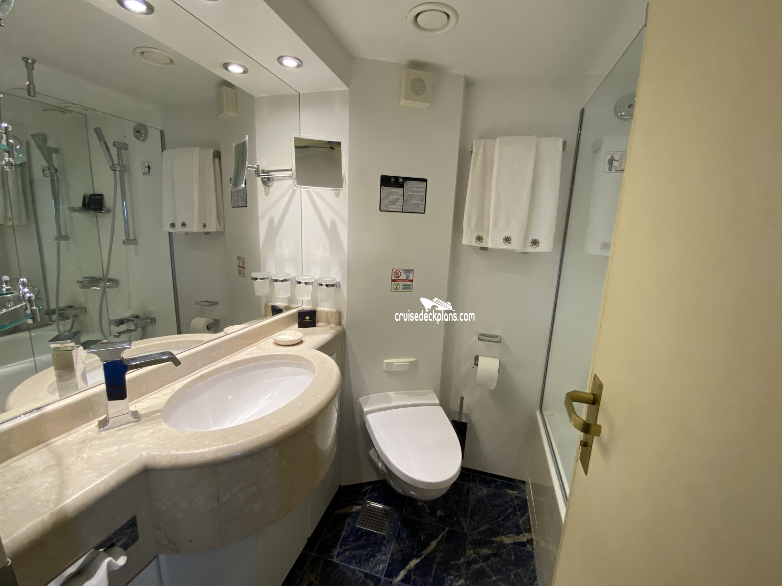 MSC Fantasia Cabin 15001