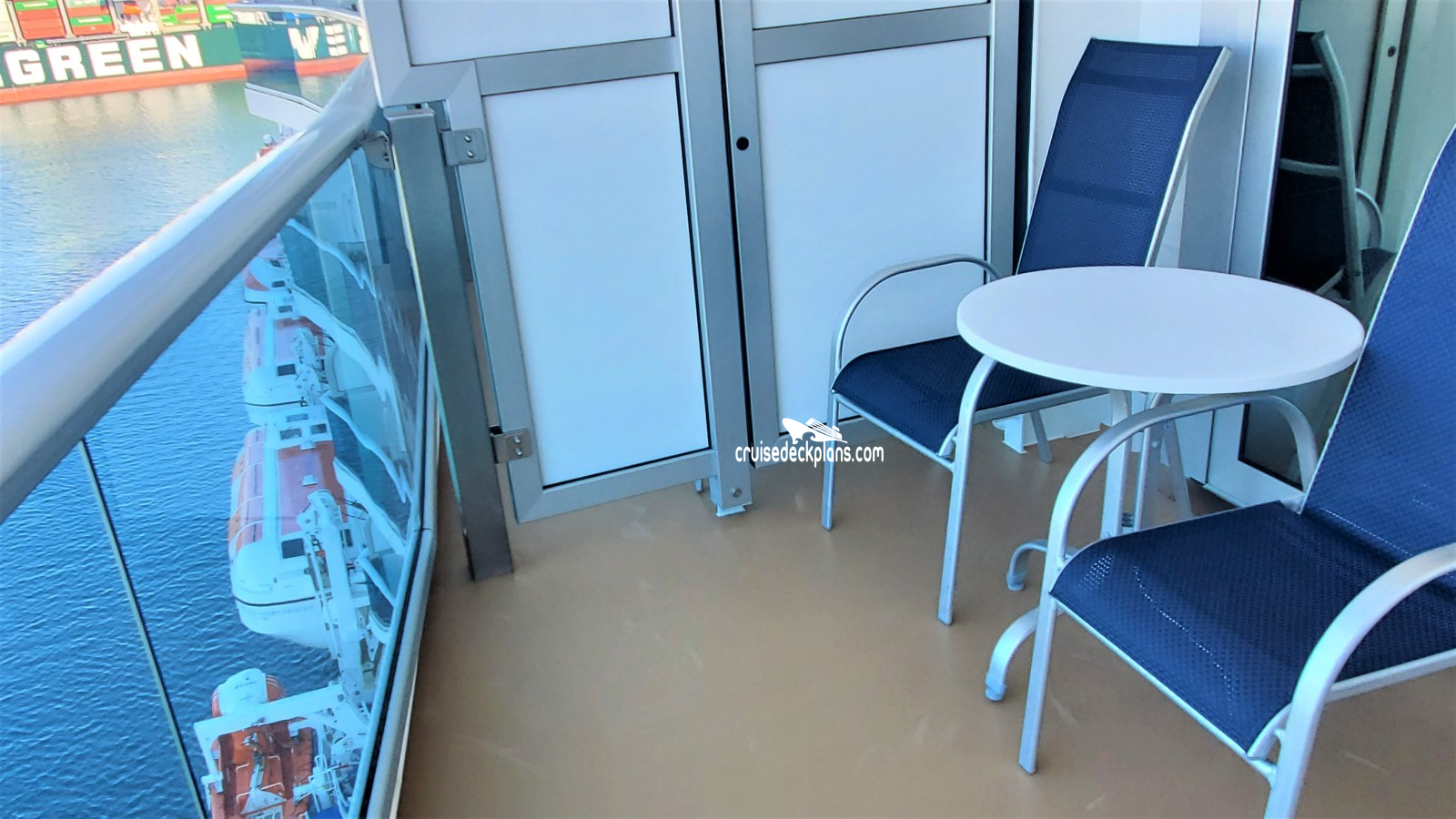 Discovery Princess Cabin R415