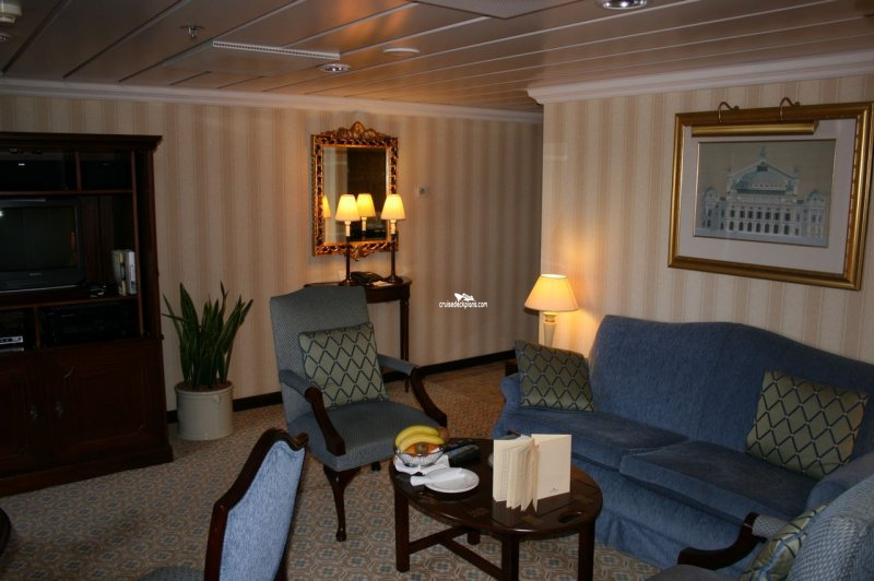 Royal Princess Suite Stateroom