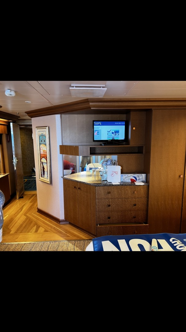 Carnival Splendor Cabin 7282