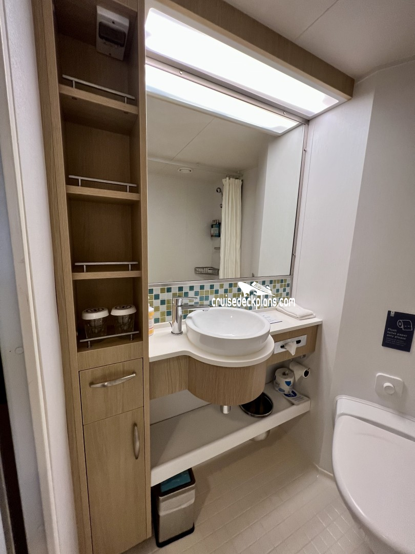 Grandeur of the Seas Cabin 7154