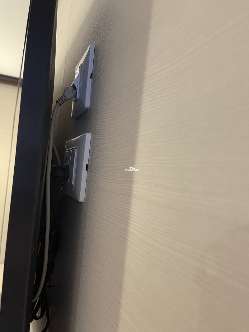 Stateroom M108 Discovery Princess