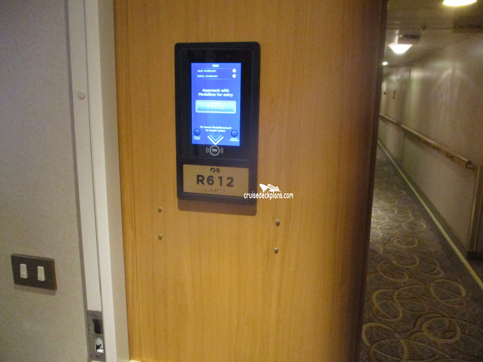 Crown Princess Cabin R612