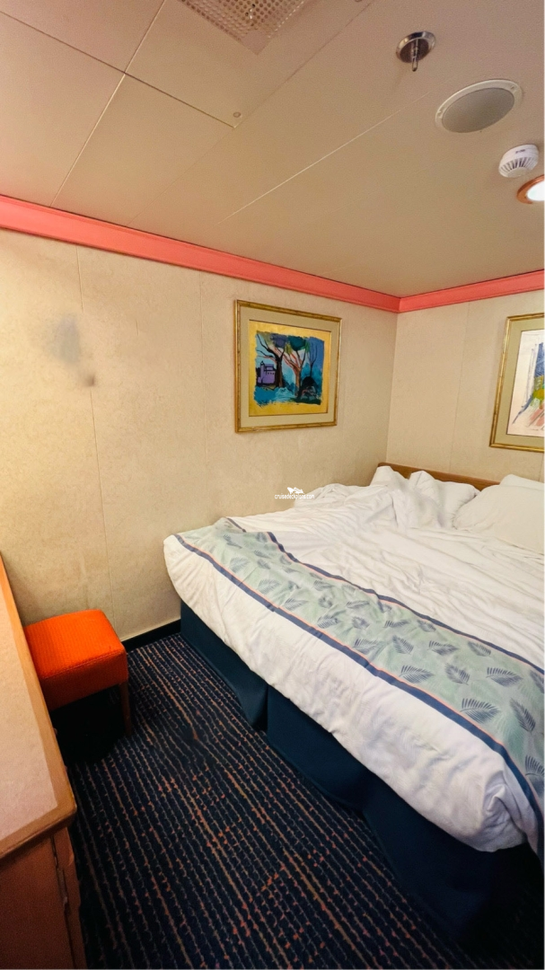 Carnival Conquest Cabin 8206