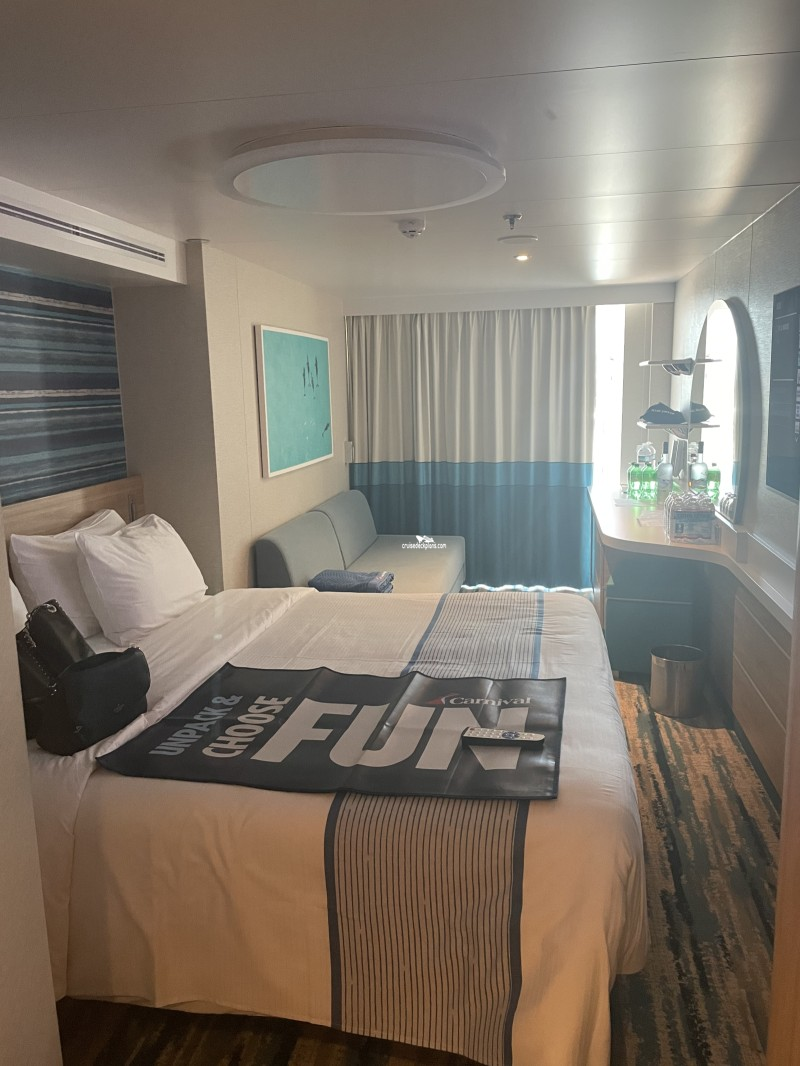 Stateroom 12507 Carnival Mardi Gras