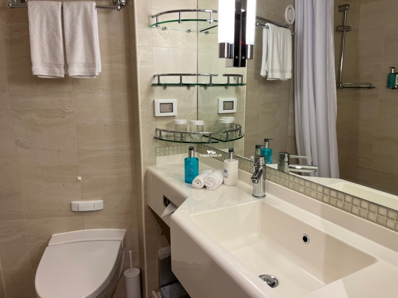Cabin E226 Sky Princess Stateroom