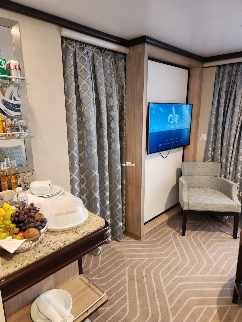 Cabin D727 Sky Princess Stateroom