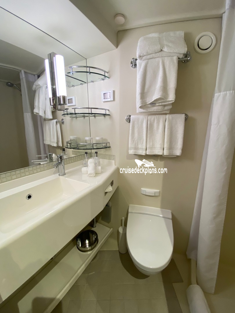 Discovery Princess Cabin L101