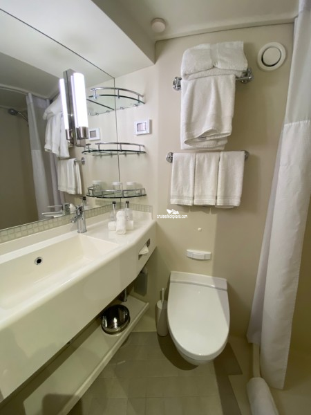 Stateroom L101 Discovery Princess
