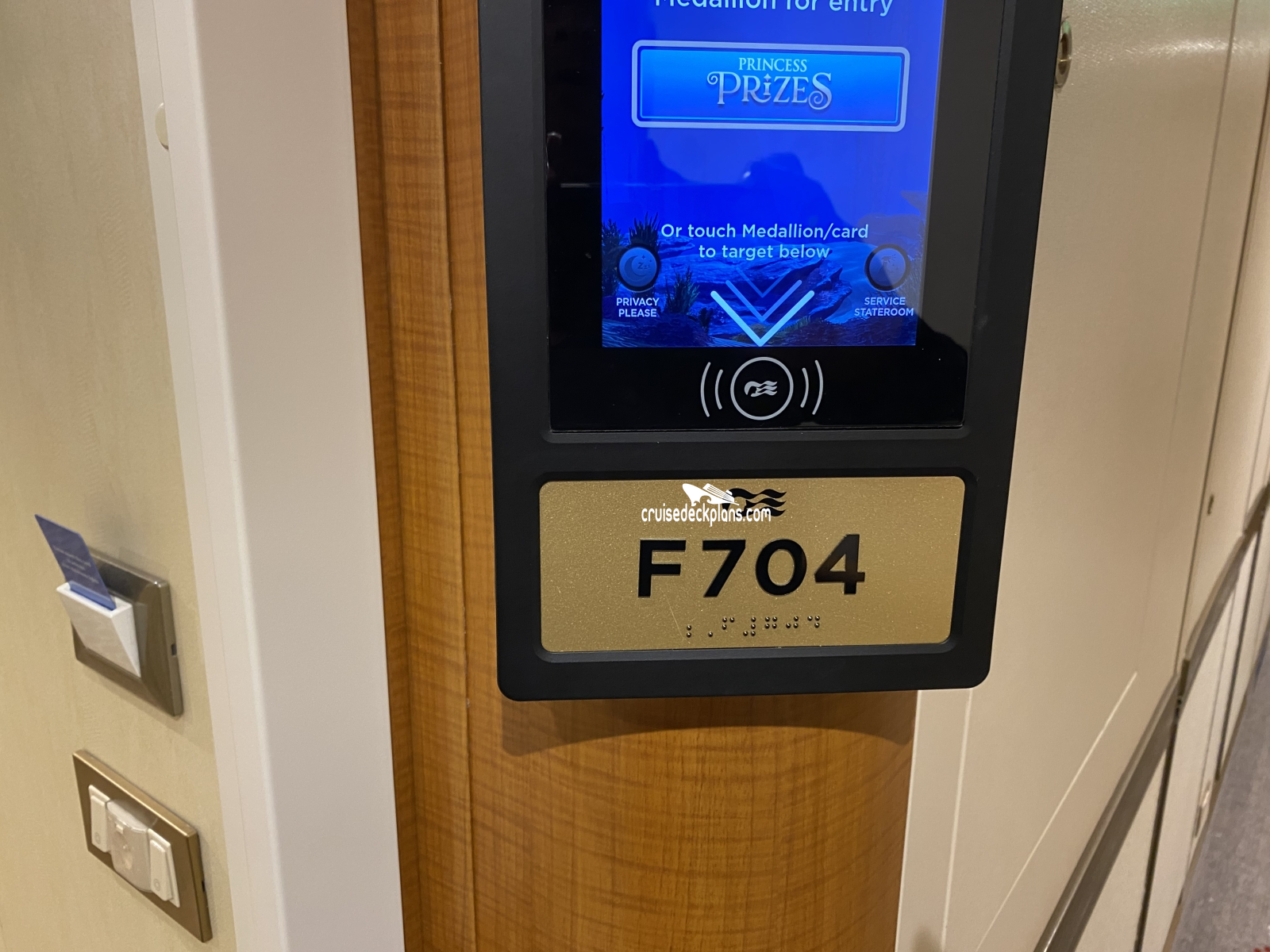 Island Princess Cabin F704