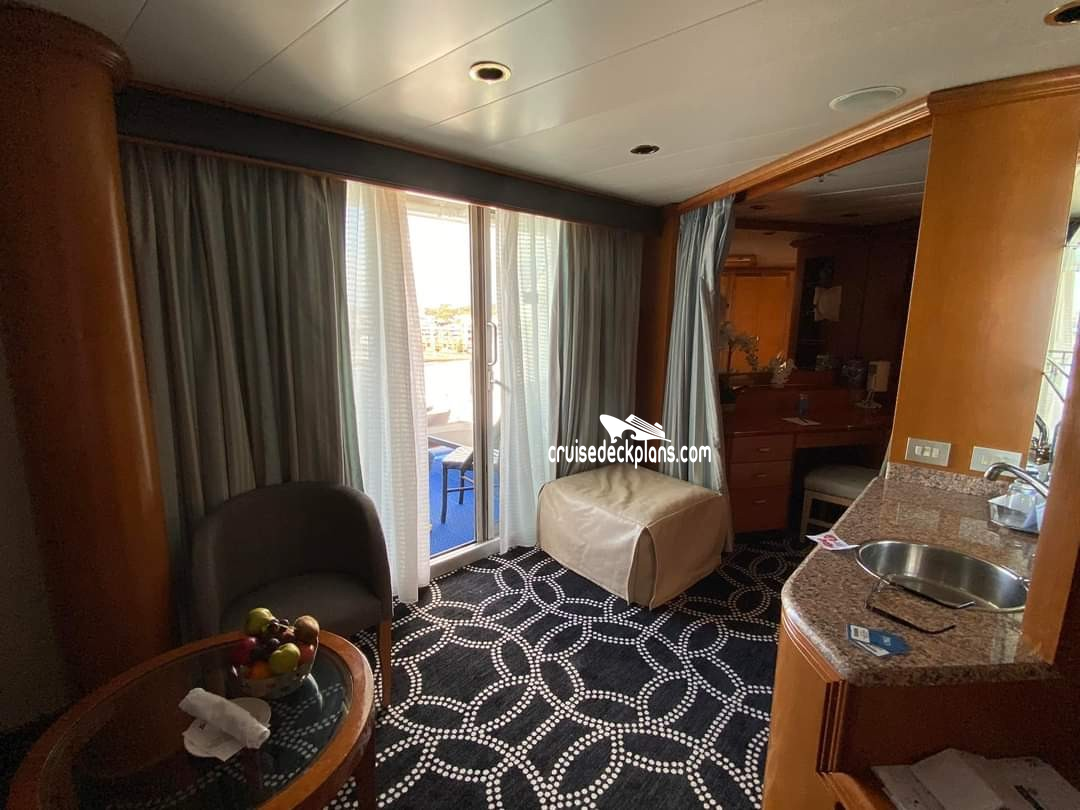 Pacific Explorer Cabin 10216