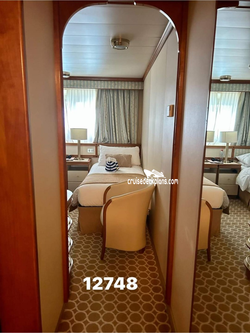 Pacific Adventure Cabin 12748