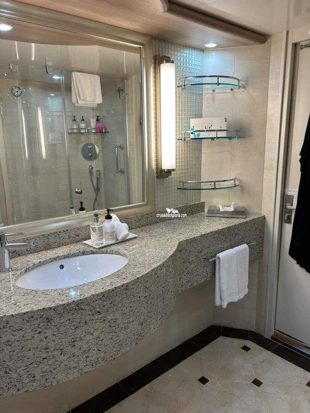 Stateroom R731 Discovery Princess