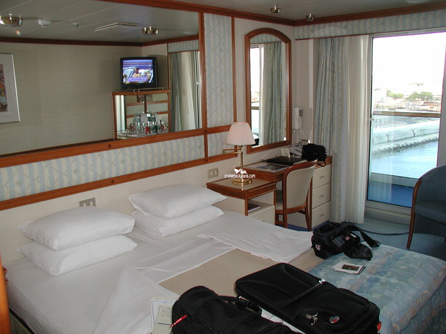 Golden Princess Cabin A726