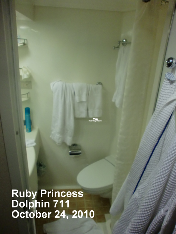 Ruby Princess Cabin D711