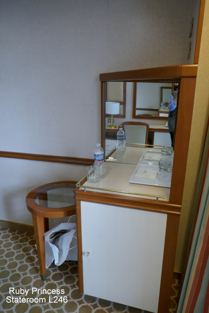Ruby Princess Cabin L246
