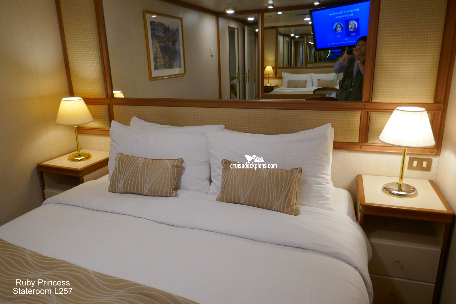 Ruby Princess Cabin L257
