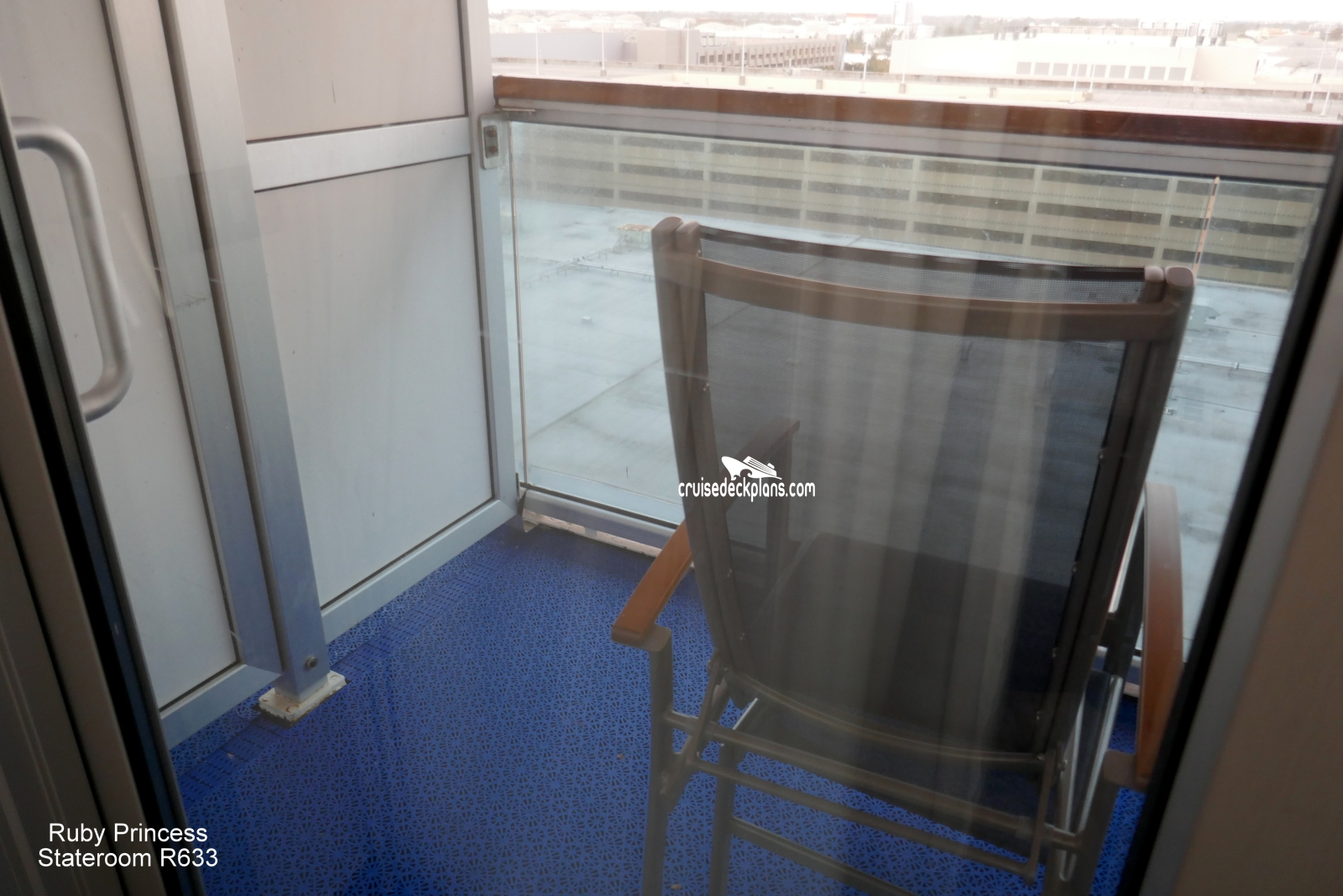 Ruby Princess Cabin R633