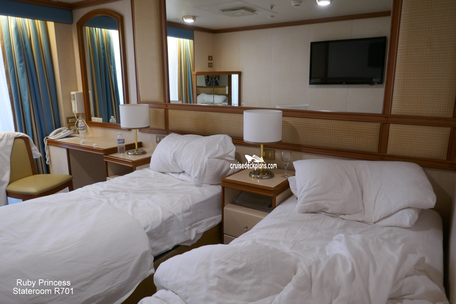 Ruby Princess Cabin R701