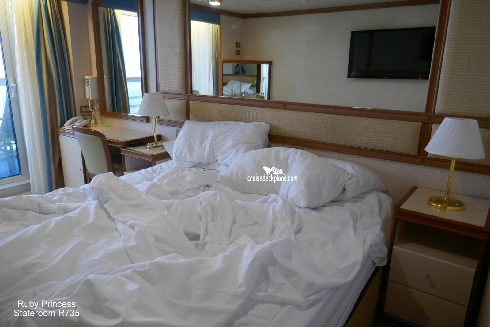 Ruby Princess Cabin R735