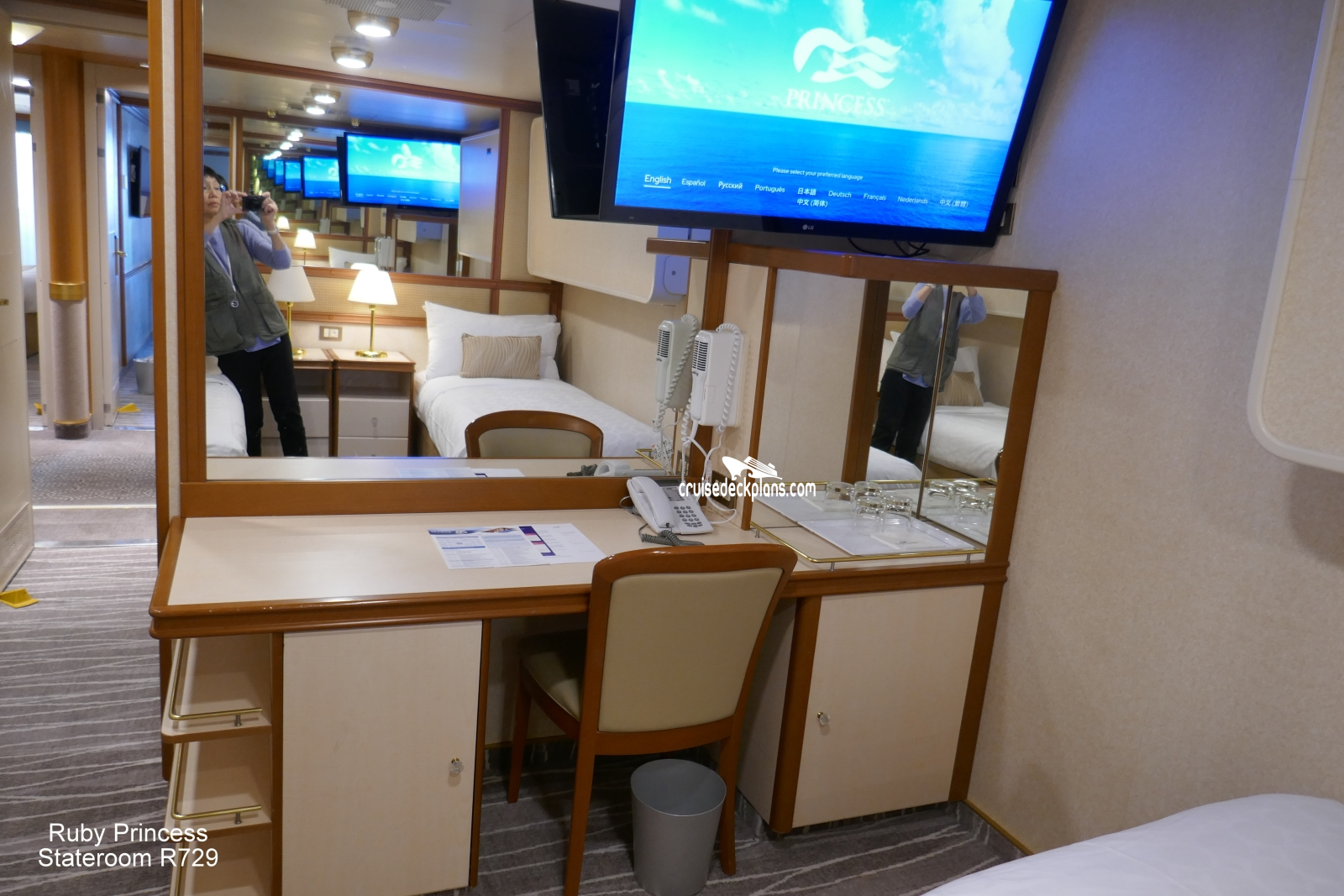 Ruby Princess Cabin R729