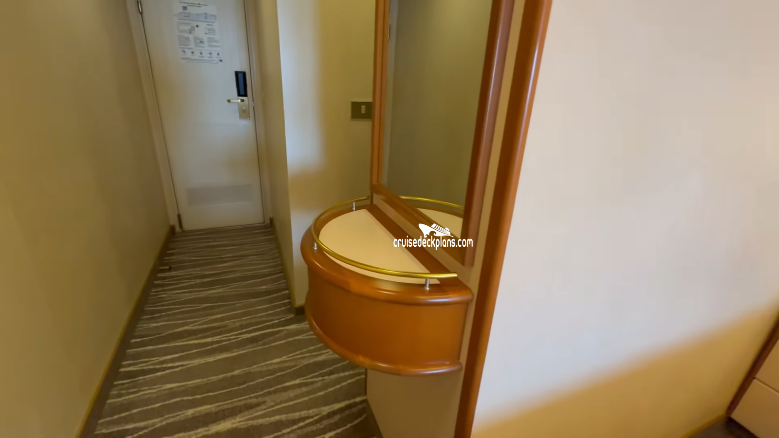 Caribbean Princess Mini-Suite Details and Pictures