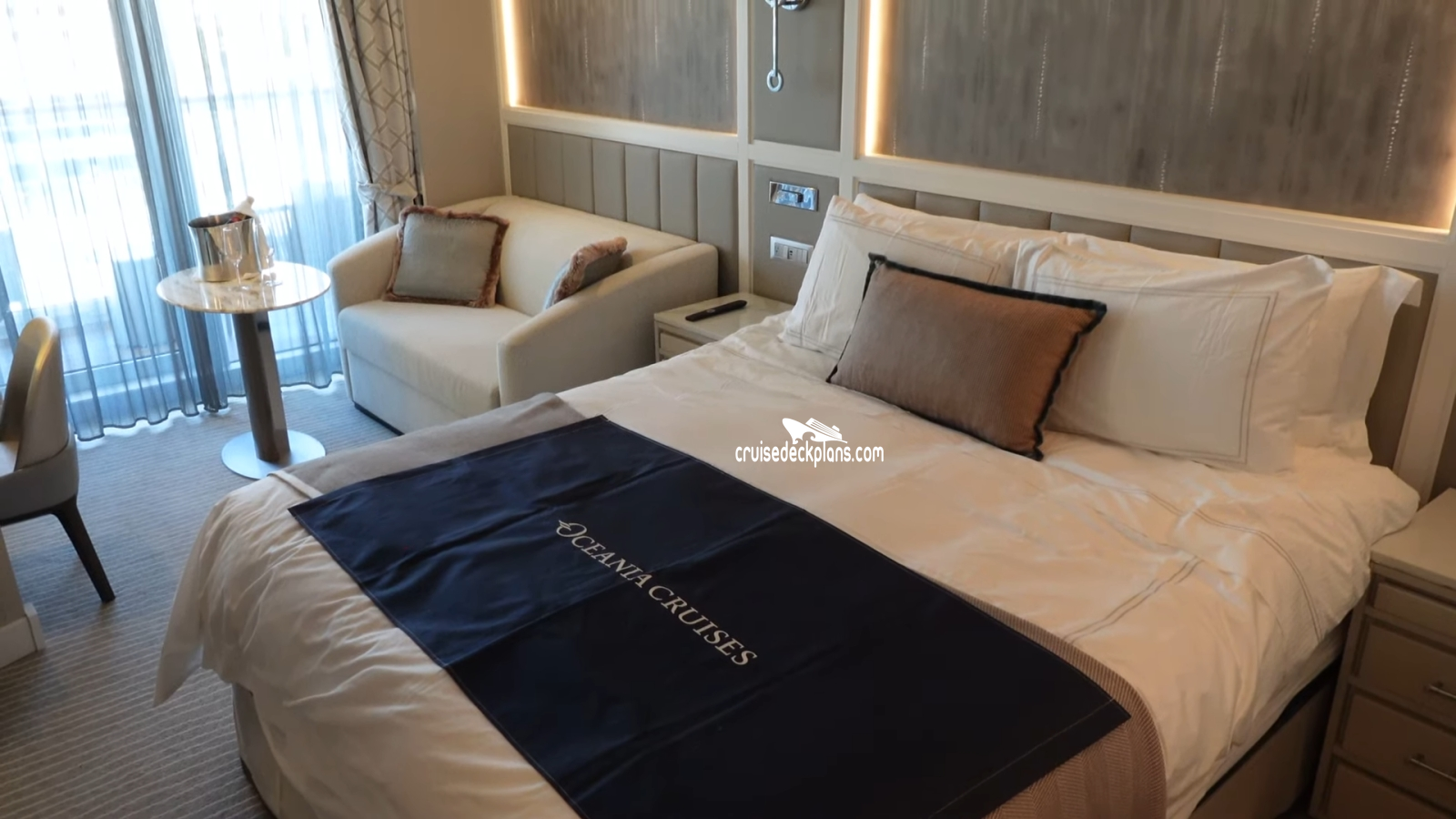 Oceania Vista Concierge Veranda Details and Pictures