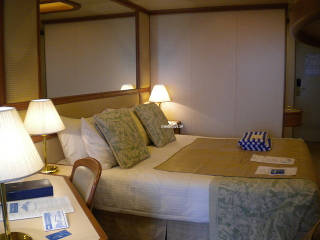 Ruby Princess Cabin E723
