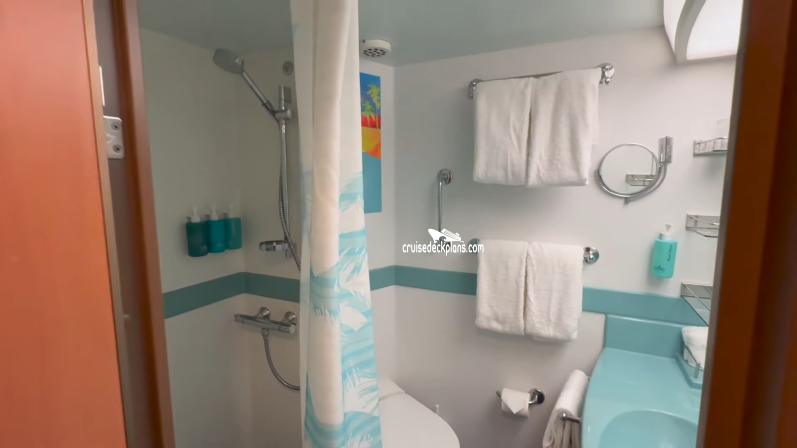 MAS Islander Interior Details and Pictures