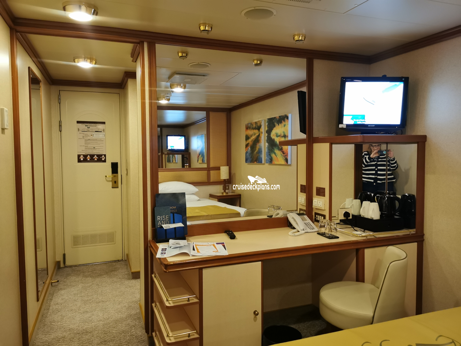 Ventura Cabin R315