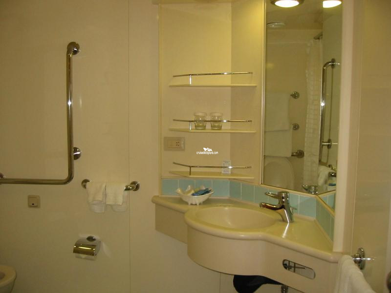 Golden Princess Cabin D732