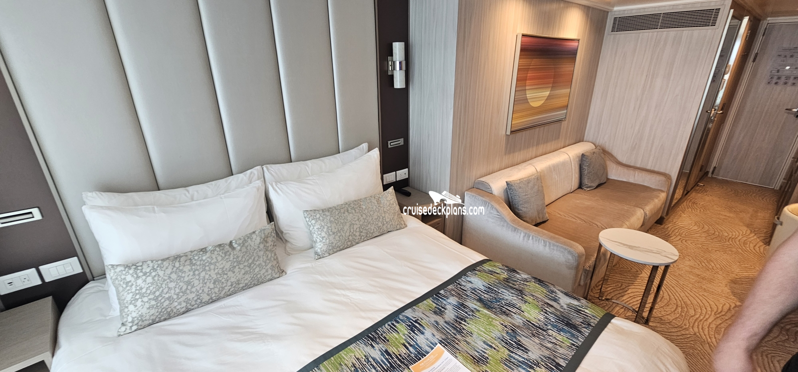 Sun Princess Deluxe Balcony Details and Pictures