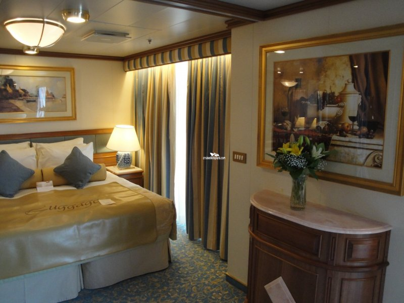 Stateroom A752 Emerald Princess