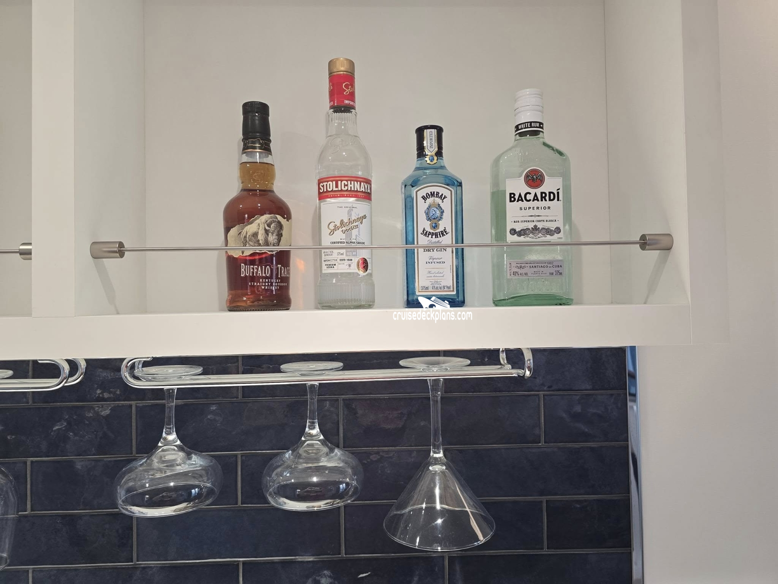 MAS Islander Cabin 7198