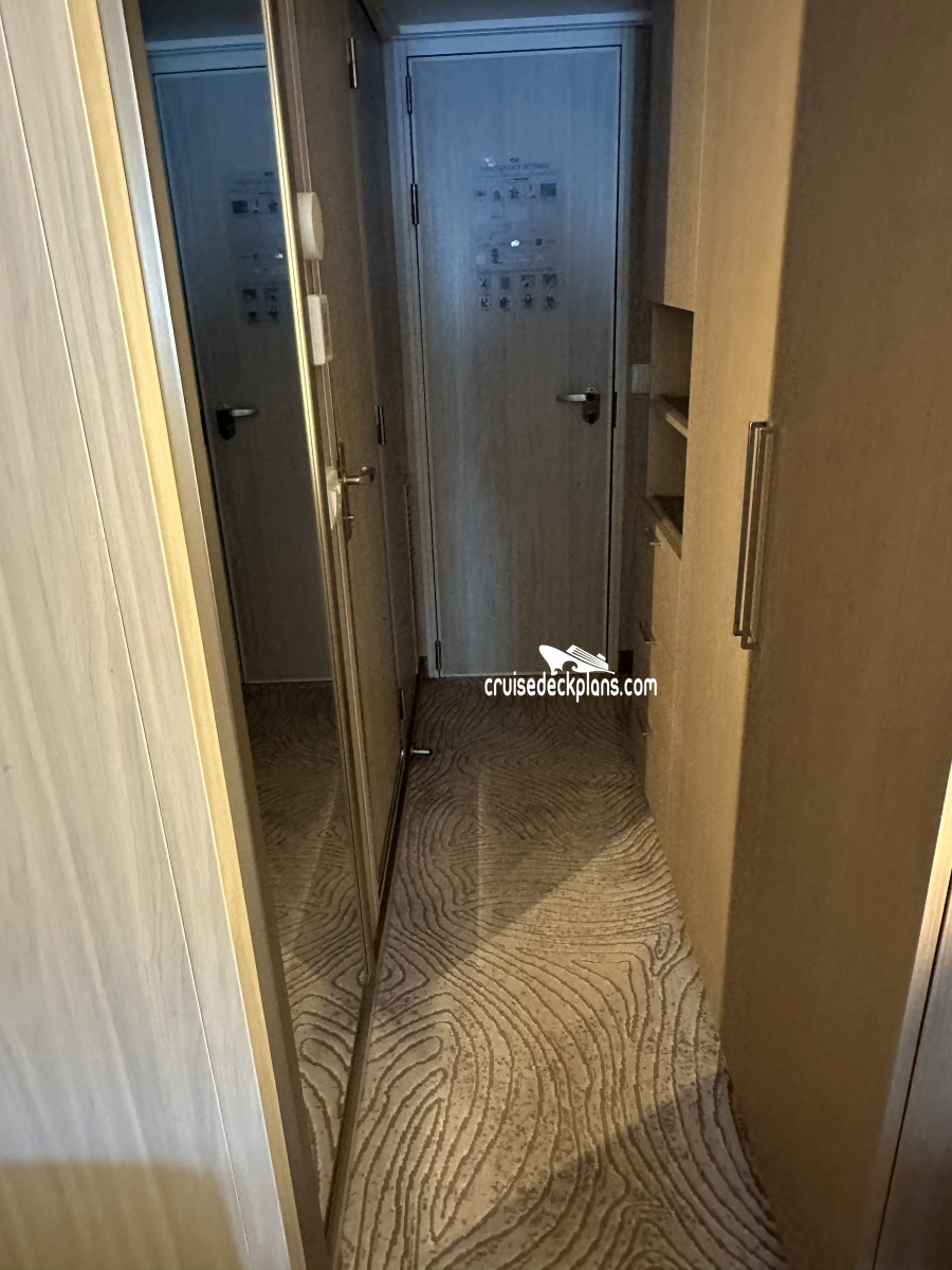 Sun Princess Premium Oceanview Details and Pictures