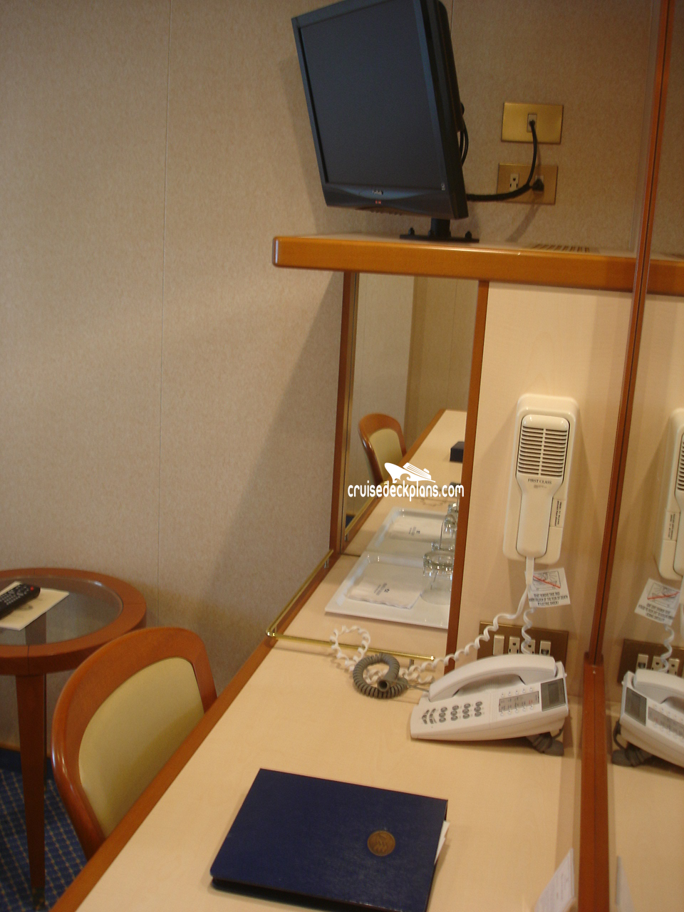 Ruby Princess Cabin P301