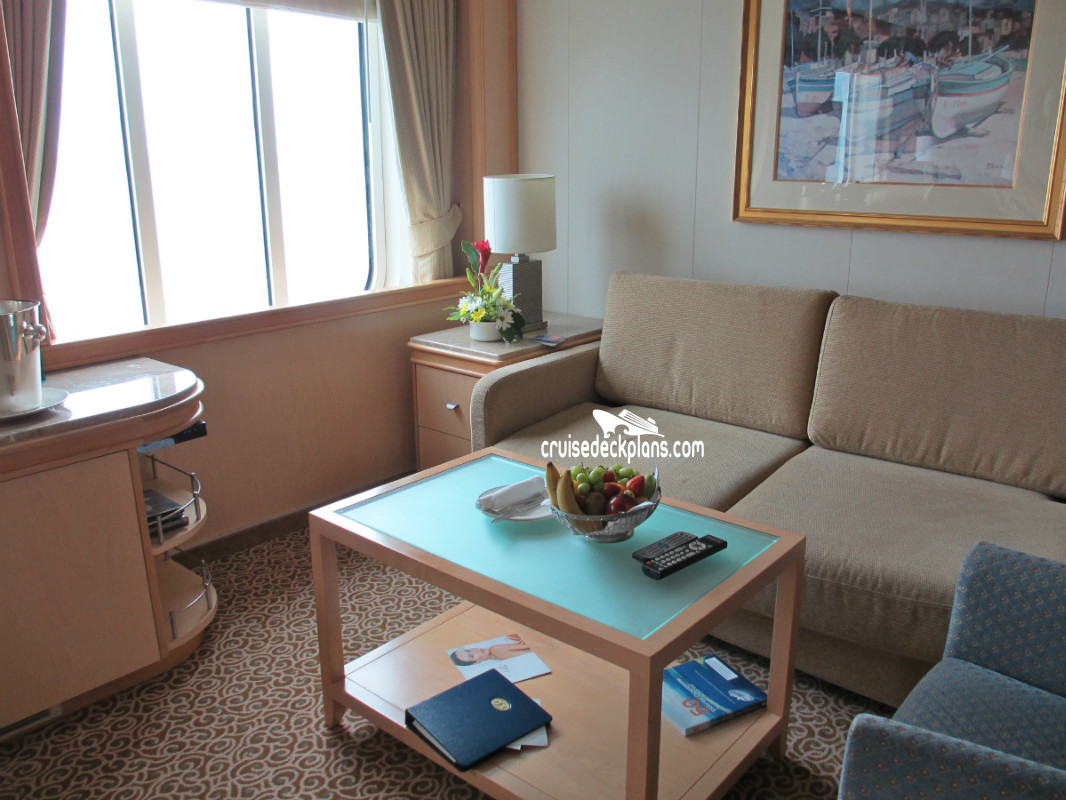 Golden Princess Cabin F305