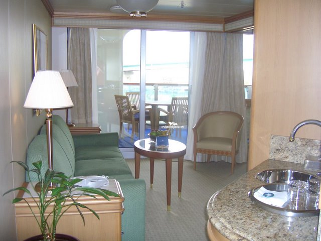 Diamond Princess Cabin D738