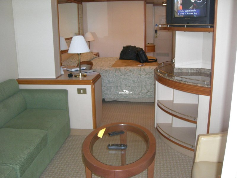Stateroom E722 Diamond Princess