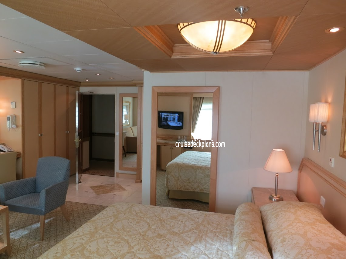 Golden Princess Cabin F315
