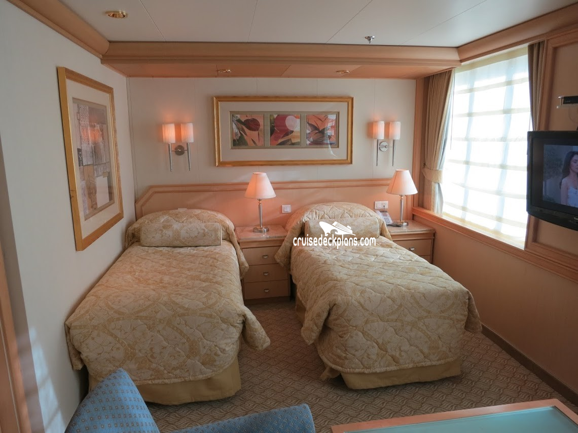 Golden Princess Cabin F301