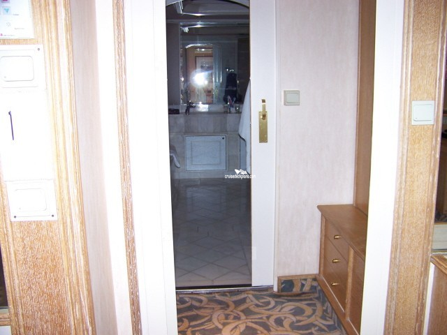 Monarch of the Seas Royal Suite Details and Pictures